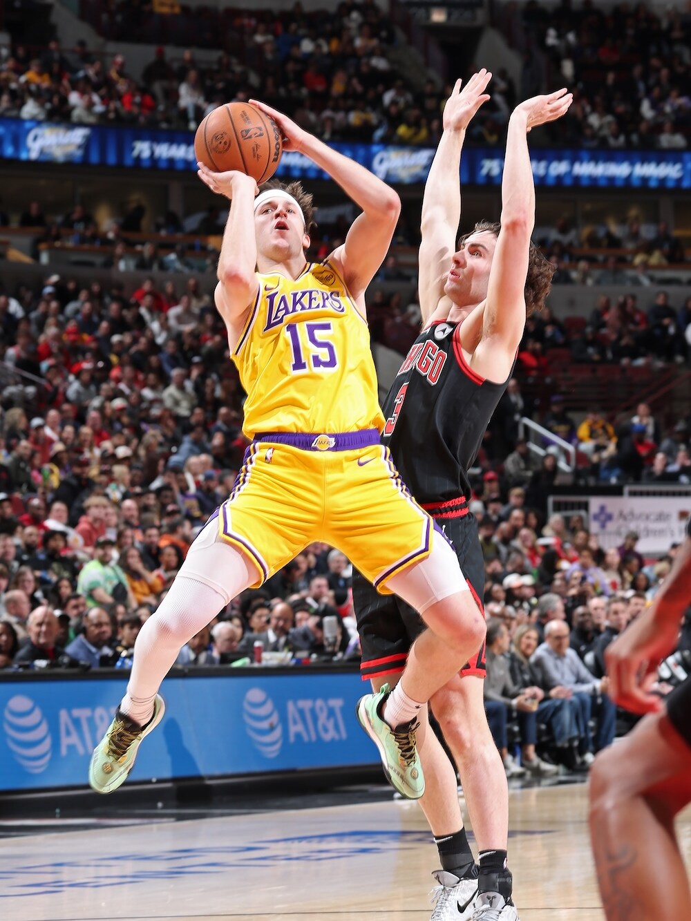 Los Angeles Lakers - Get the Latest Lakers Scores, Schedule & News