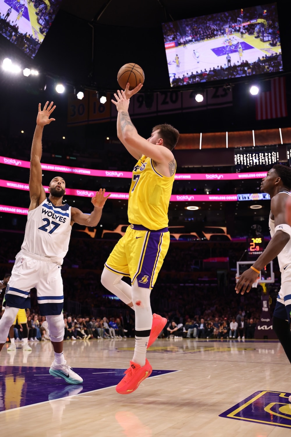 Luka Magic: Best of Dončić | Los Angeles Lakers