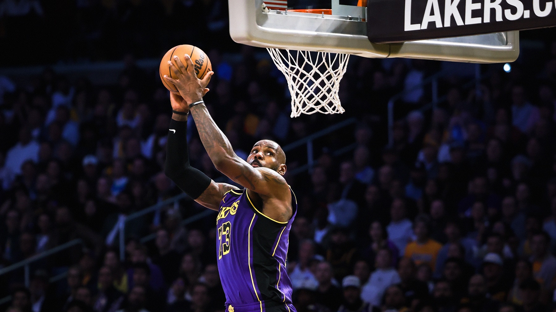 LeBron James | Forward | Los Angeles Lakers | NBA.com