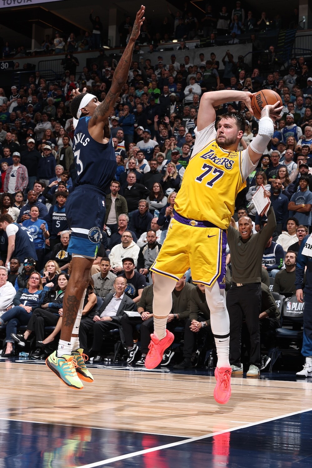 Luka Magic: Best of Dončić | Los Angeles Lakers