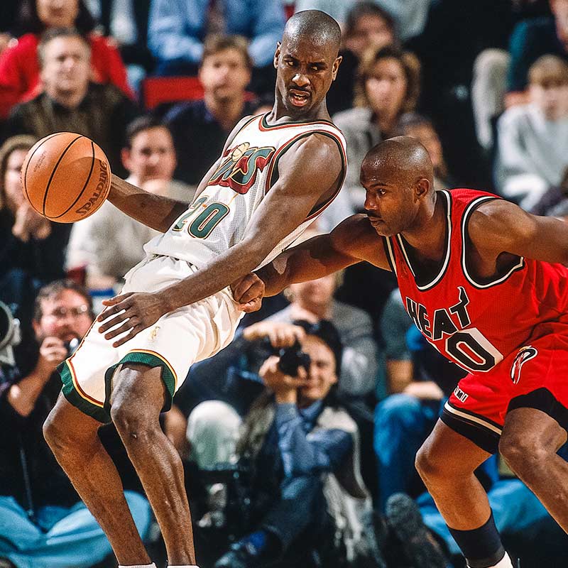 Through The Years: Looking Back At Tim Hardaway's Career Photo Gallery ...