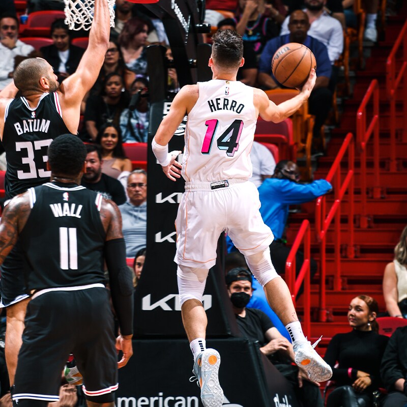 Through The Lens: Clippers vs HEAT 12/08/22 Photo Gallery | NBA.com
