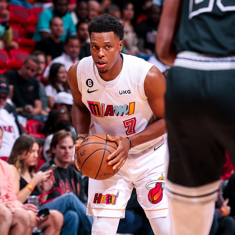 Through The Lens: Spurs vs HEAT 12/10/22 Photo Gallery | NBA.com