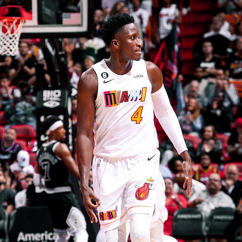 Through The Lens: Spurs vs HEAT 12/10/22 Photo Gallery | NBA.com