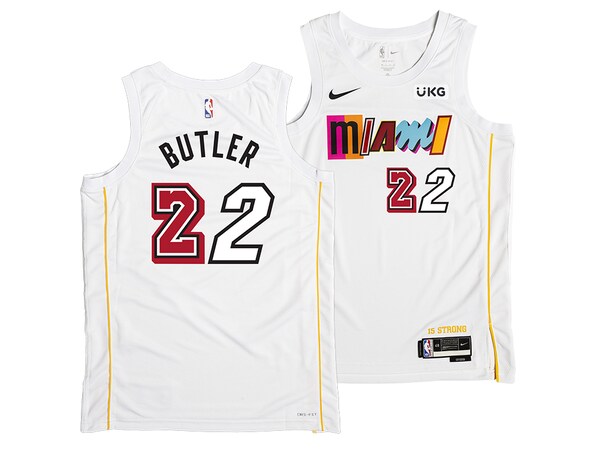 The Best Gifts For Basketball Lovers...That They'll Actually Use ...