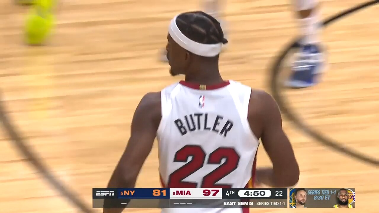 Butler beats the shot clock for 2 | Miami Heat