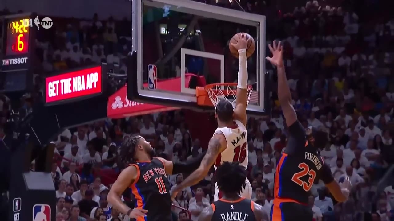 Martin takes flight for monster one-handed dunk