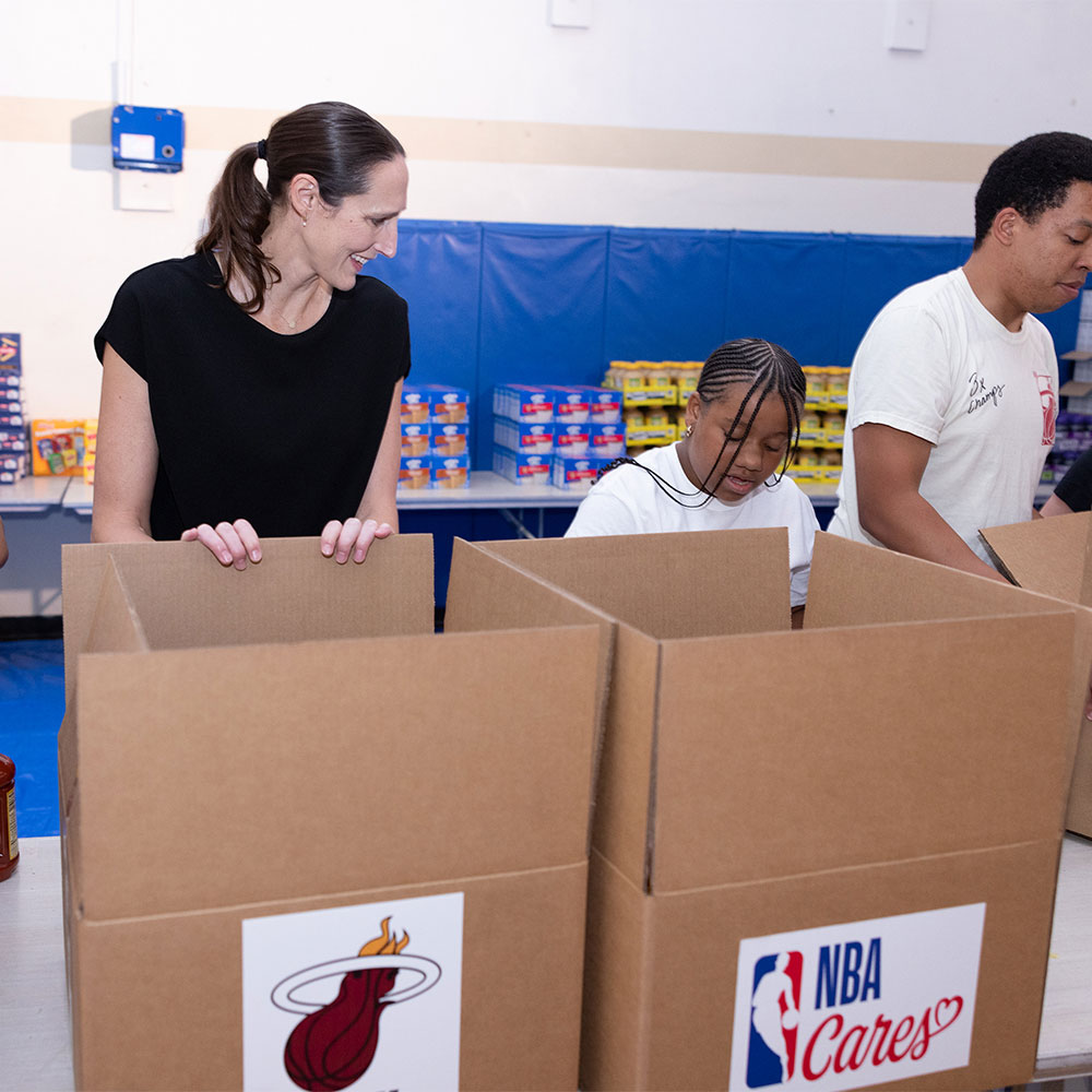 2023 NBA Cares x Miami HEAT Photo Gallery | NBA.com