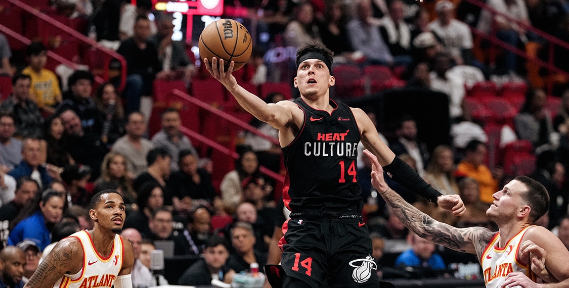 Coup's Takeaways: Dejounte Murray’s Coast-To-Coast Three Steals Game On Udonis Haslem Night ...