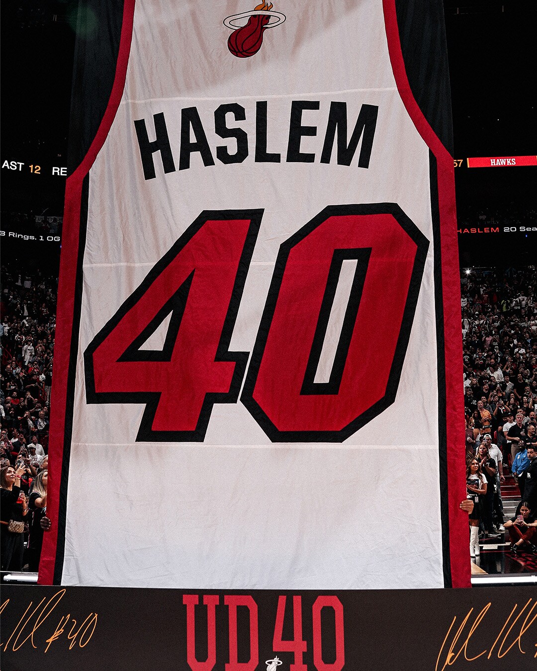 UD40 Jersey Retirement Night Photo Gallery | NBA.com