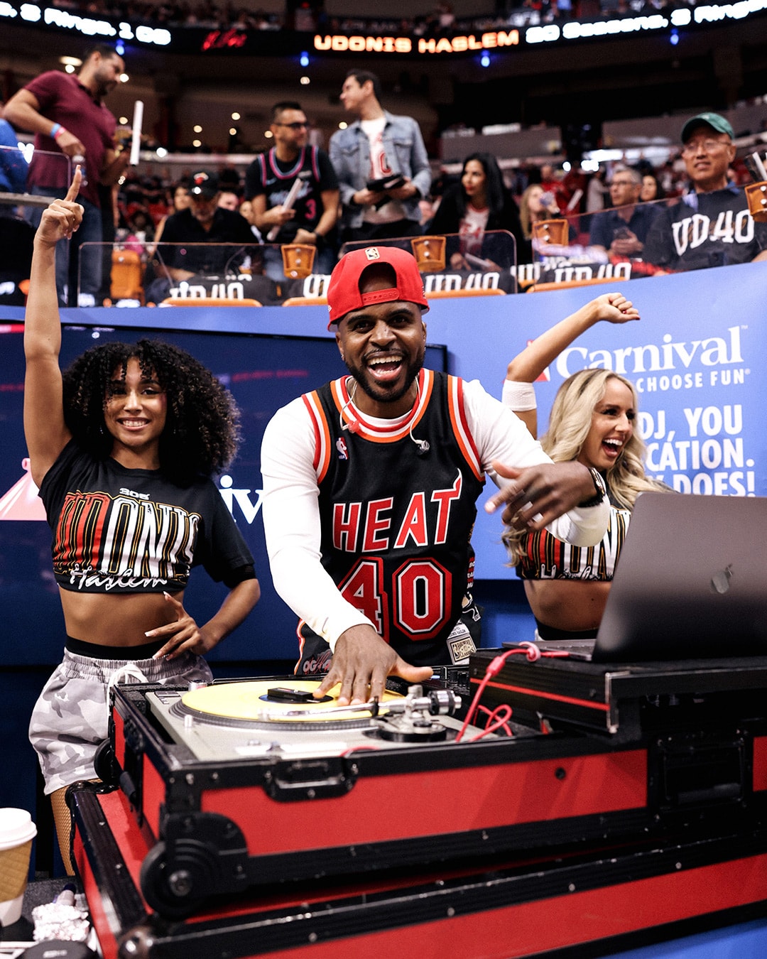 UD40 Jersey Retirement Night Photo Gallery | NBA.com