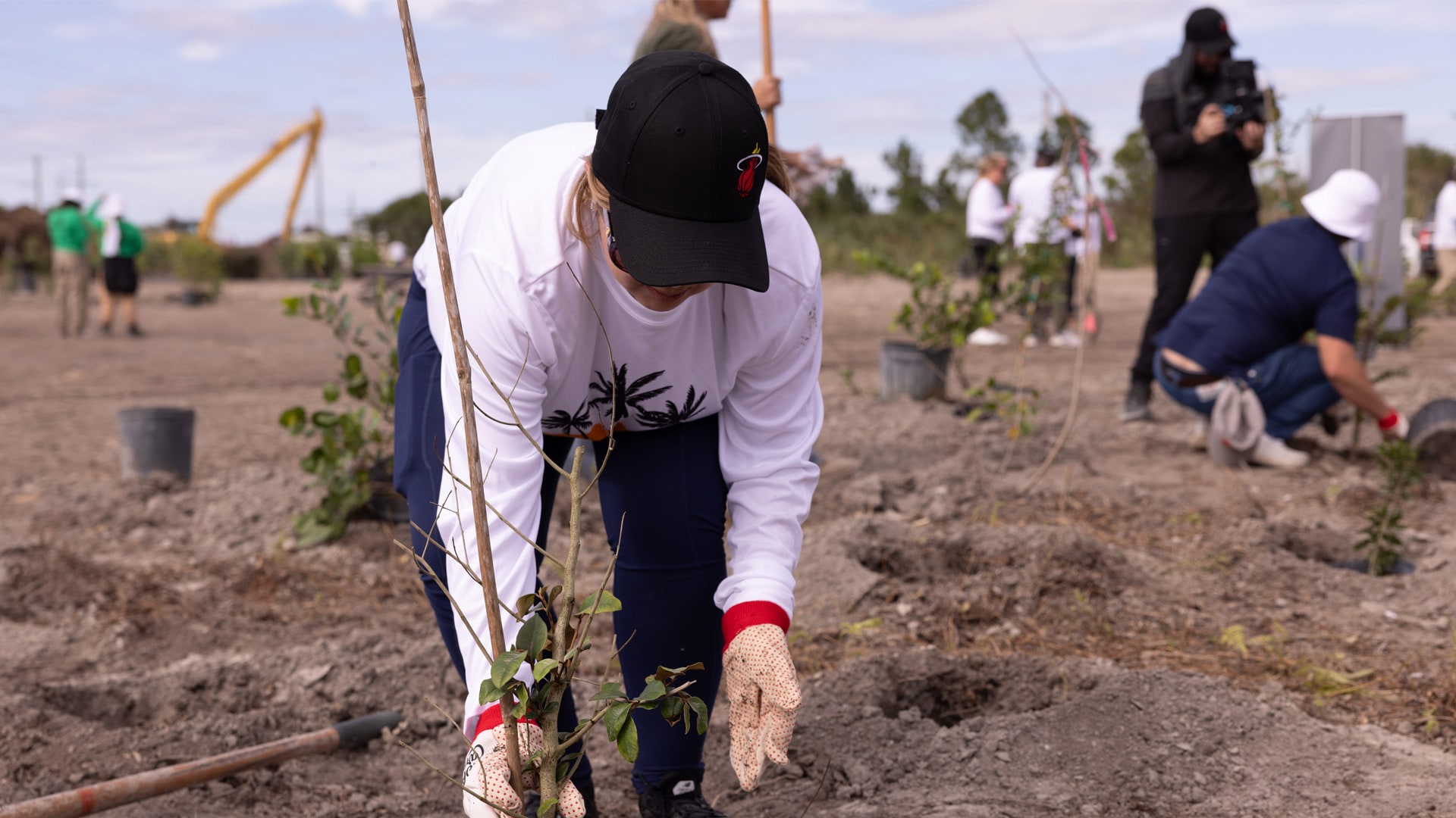 HEAT Beach Sweep at Tamiami Pineland Complex Addition | NBA.com