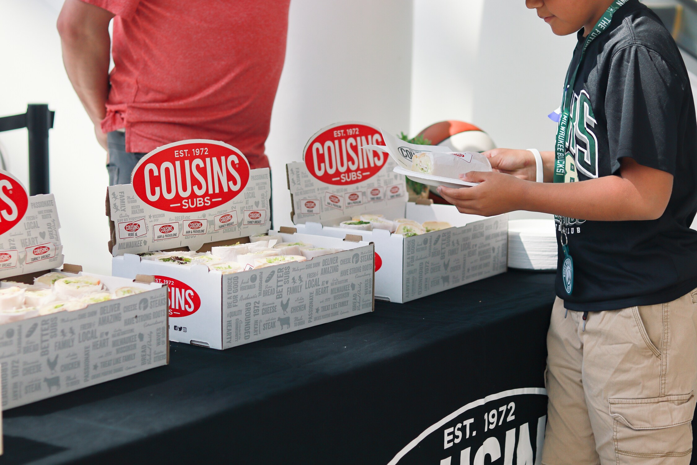 Cousins Subs Block Out Hunger Photo Gallery | NBA.com