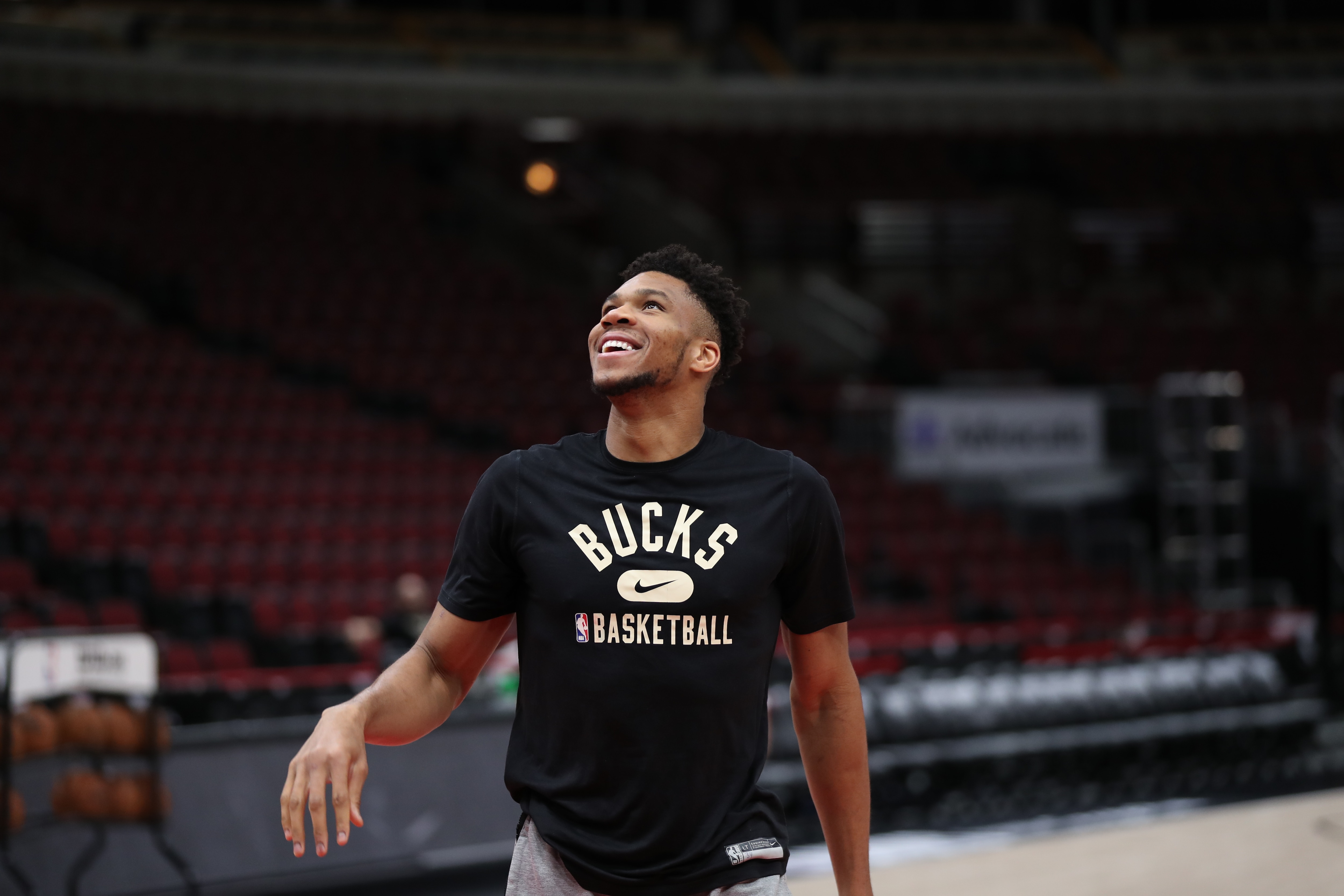 In Photos: Bucks practice ahead of Game 4 | Milwaukee Bucks