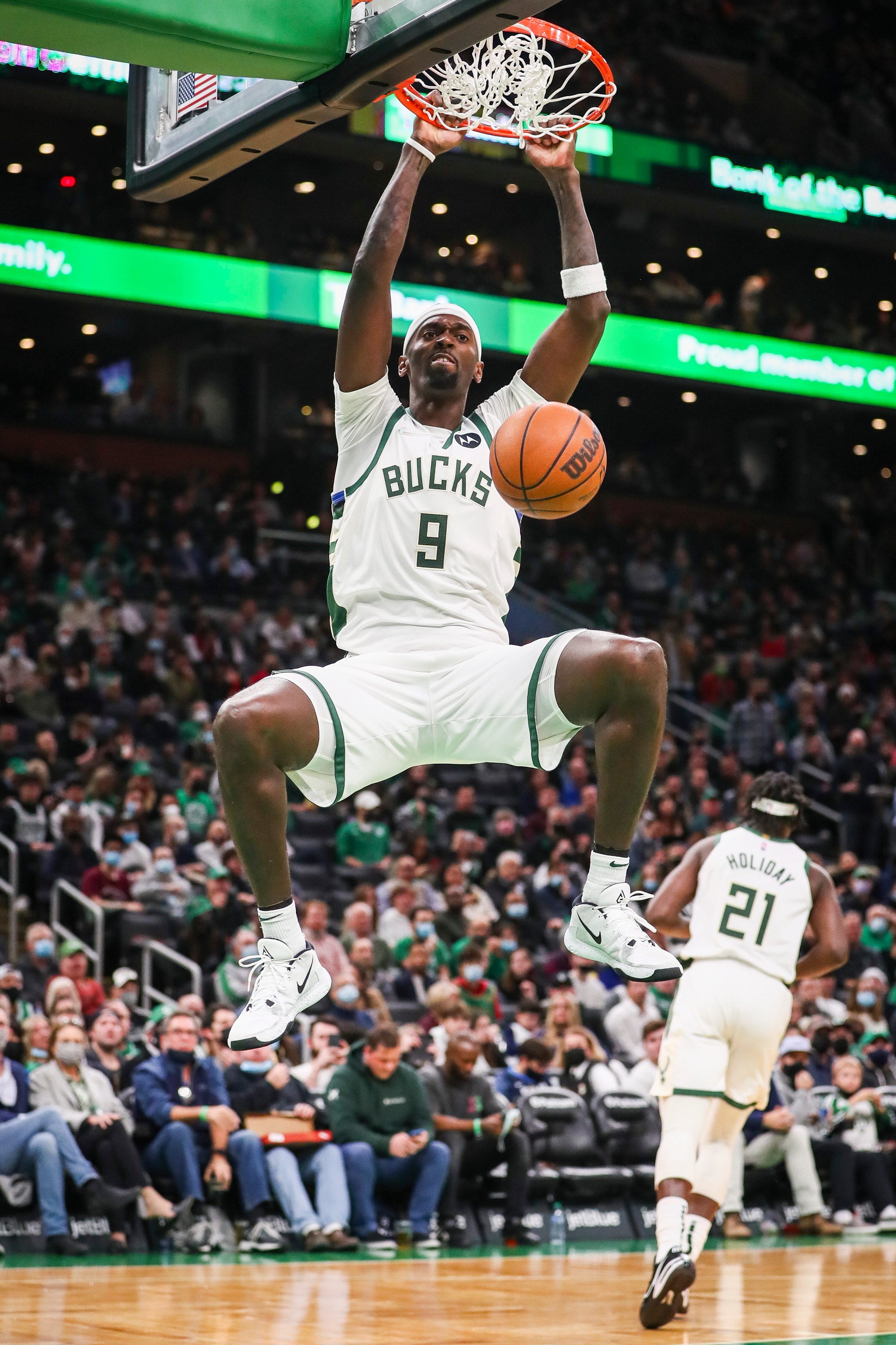 In Photos: Bucks vs. Celtics This Season Photo Gallery | NBA.com
