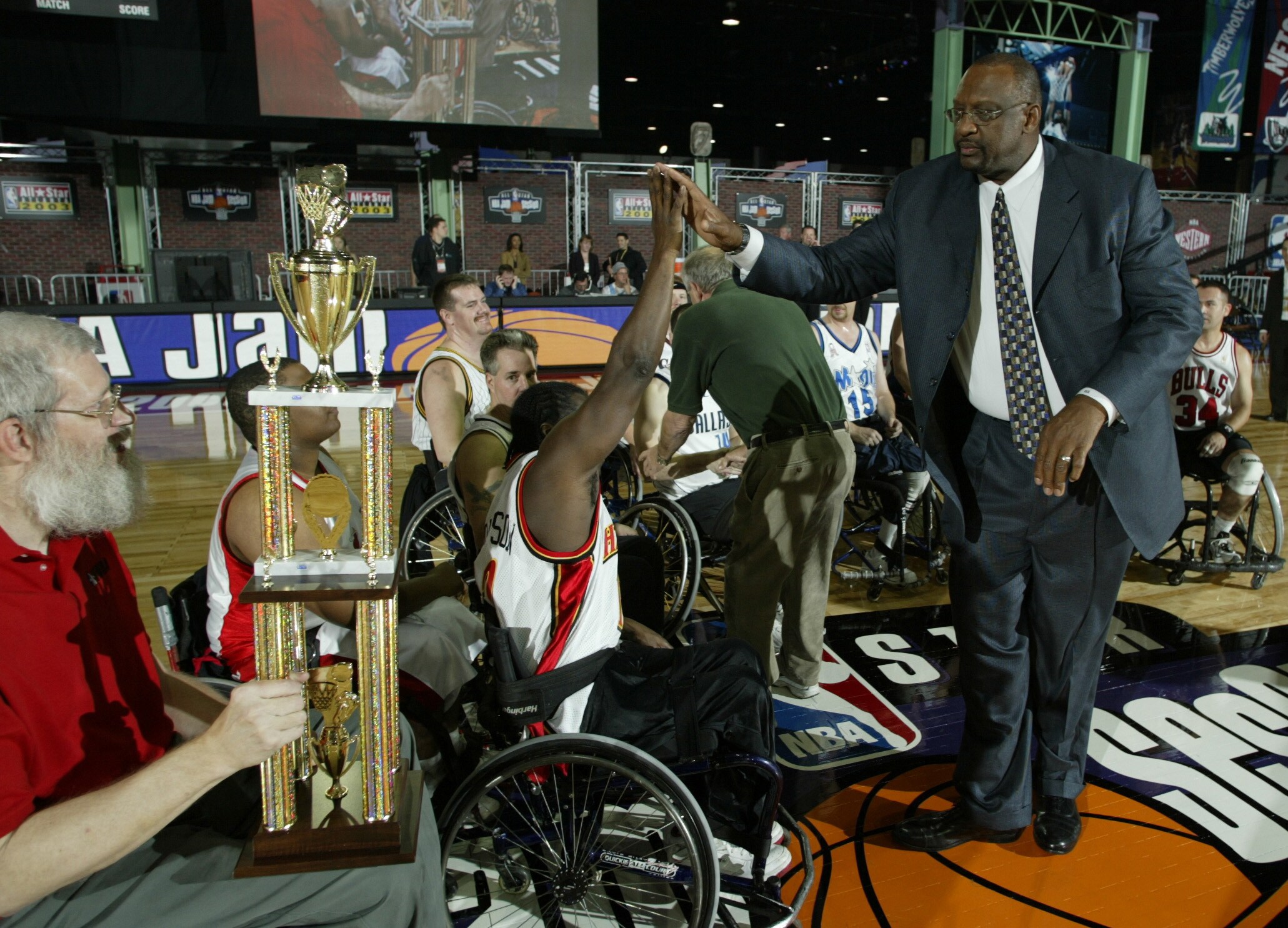 Milwaukee Bucks Statement on the Passing of Bucks Great Bob Lanier ...