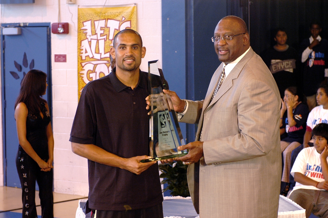 In Photos: Honoring the Life and Career of Bob Lanier | Milwaukee Bucks
