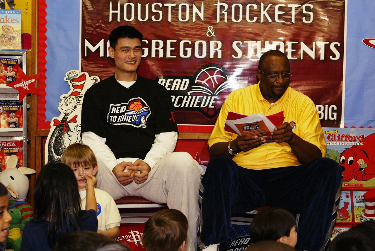 In Photos: Honoring the Life and Career of Bob Lanier | Milwaukee Bucks