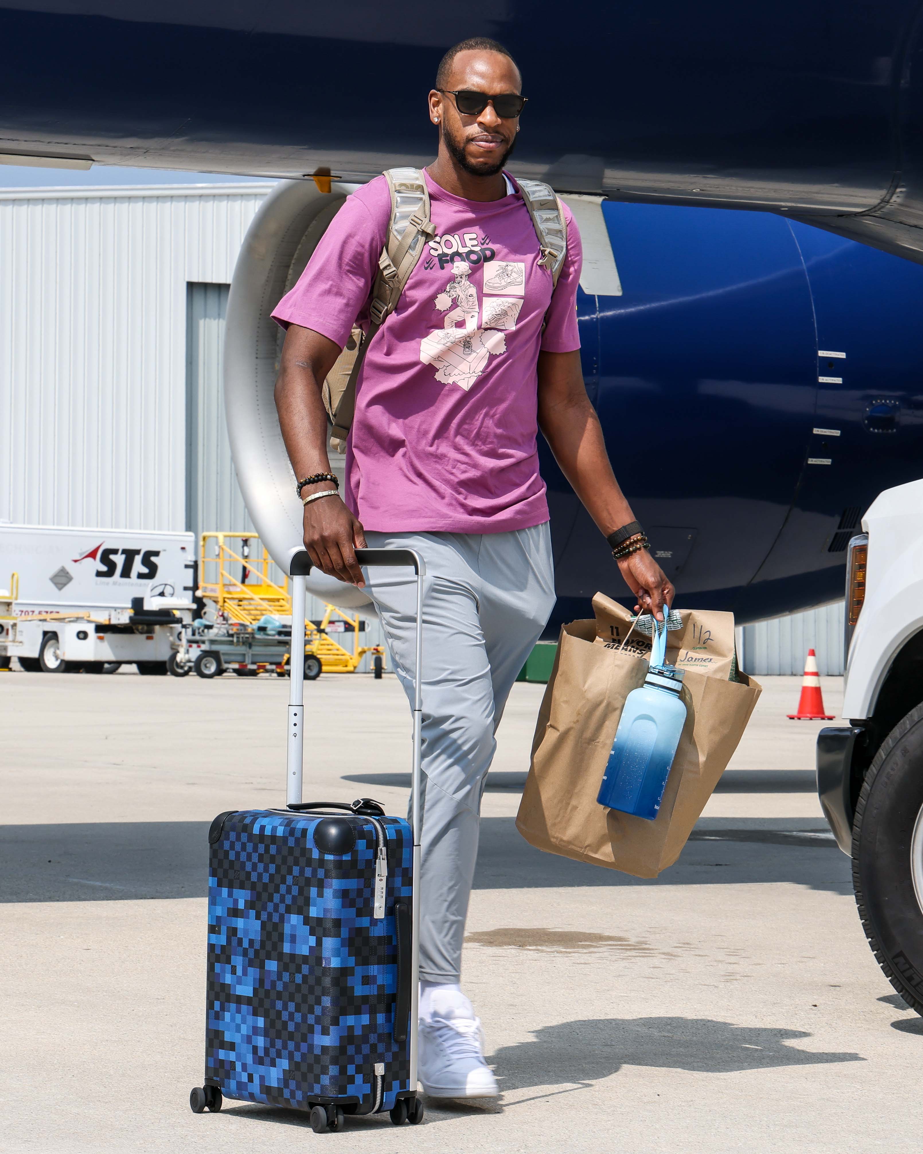 In Photos: Bucks Travel to Boston Ahead of Game 5 Photo Gallery | NBA.com