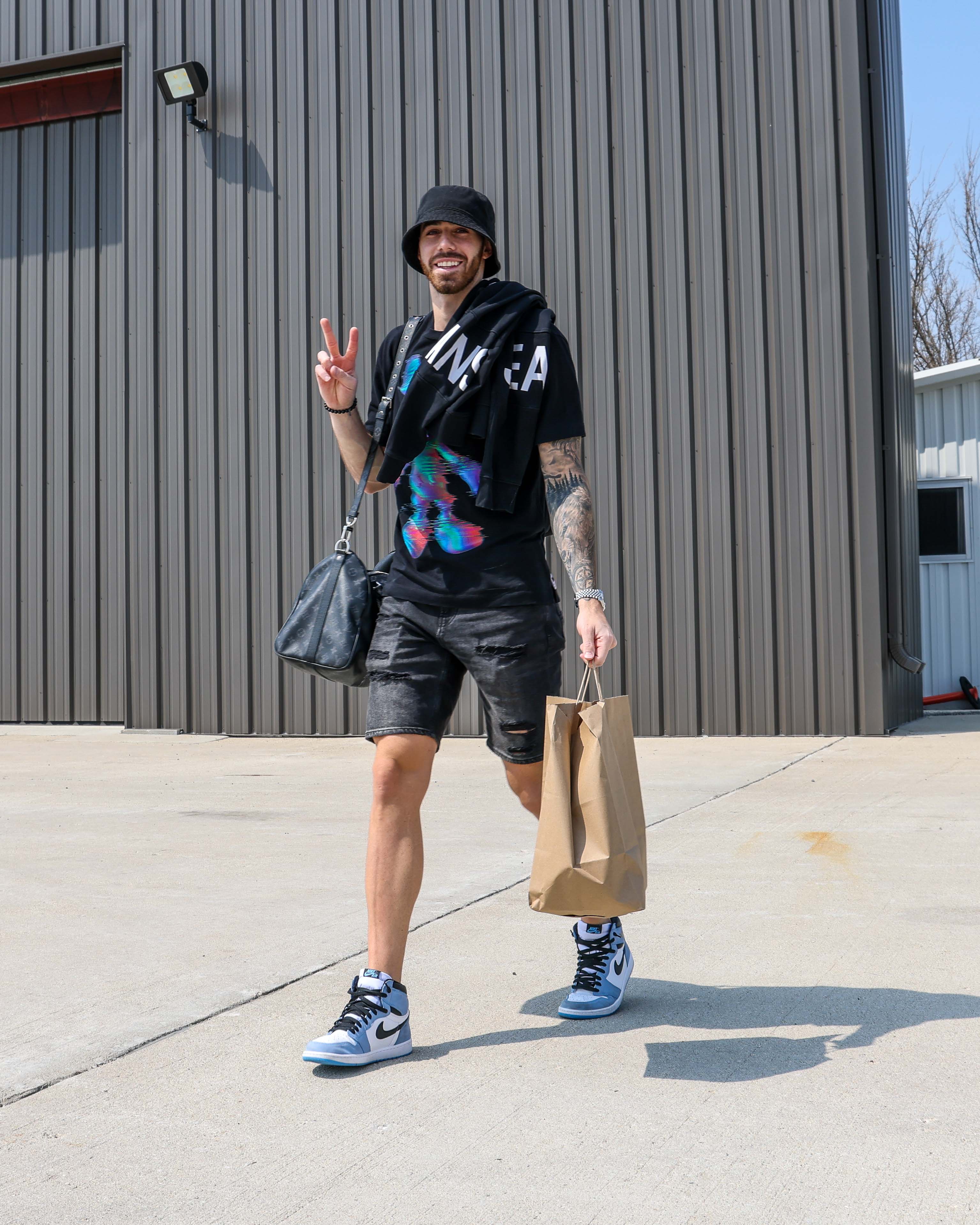 In Photos: Bucks Travel to Boston Ahead of Game 5 Photo Gallery | NBA.com