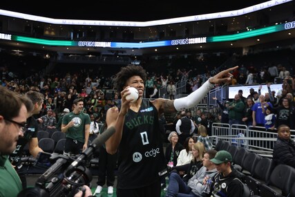 In Photos: Bucks Host Open Scrimmage For The Fans Photo Gallery | NBA.com
