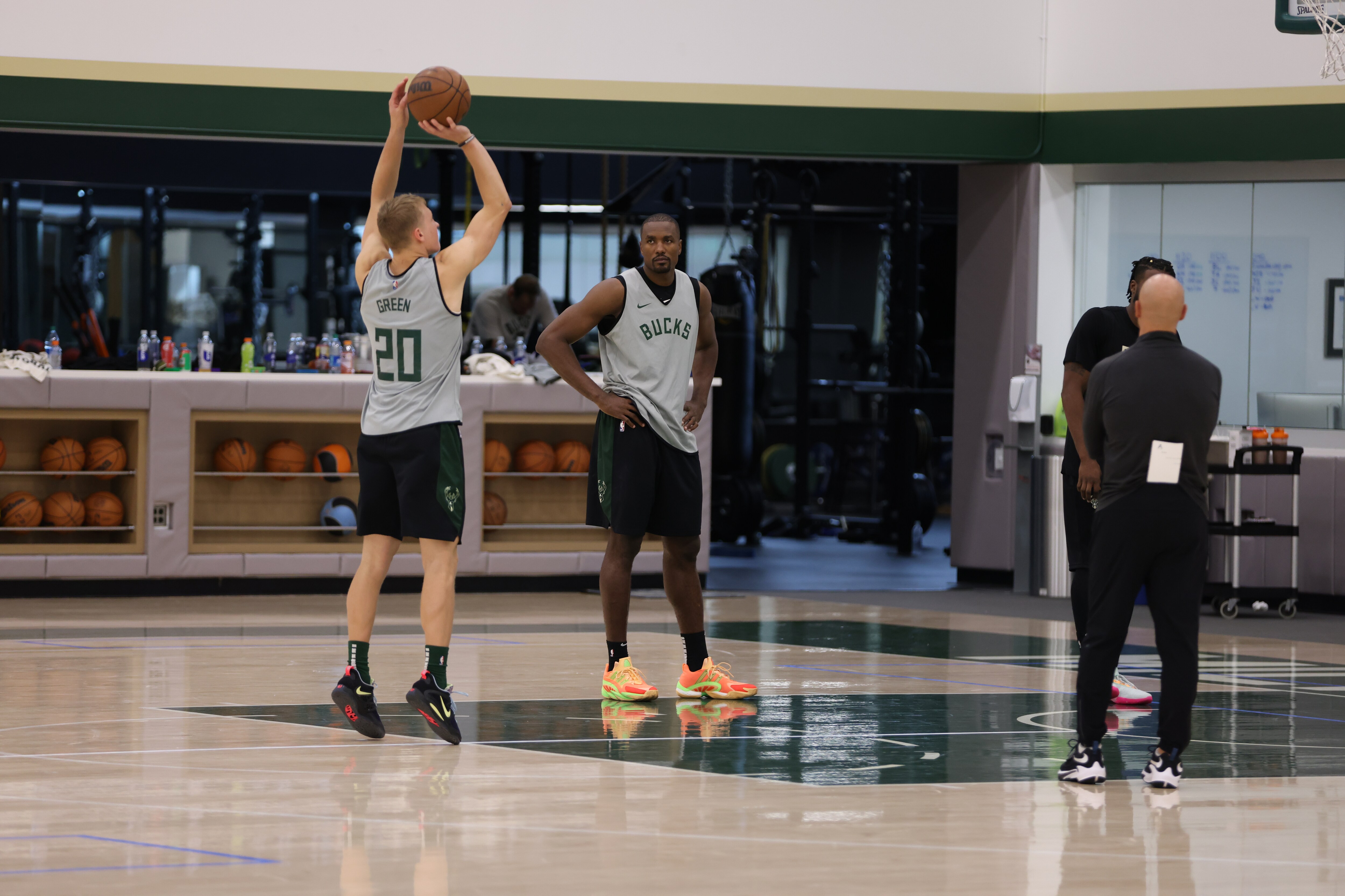 In Photos: Bucks final practices ahead of Opening Night Photo Gallery ...