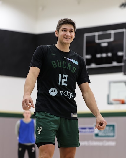 In Photos: Bucks Practice & Shootaround Ahead Of Trailblazers Game ...