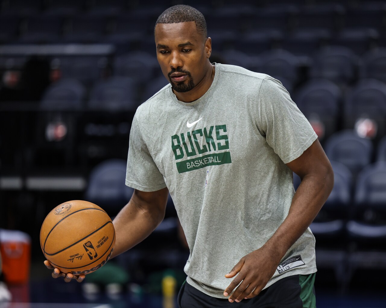 In Photos: Bucks Shootaround in Minnesota | Milwaukee Bucks