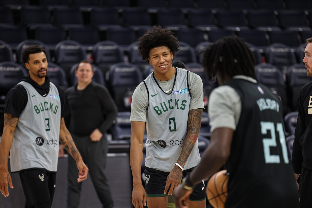 In Photos: Bucks Shootaround in Minnesota Photo Gallery | NBA.com