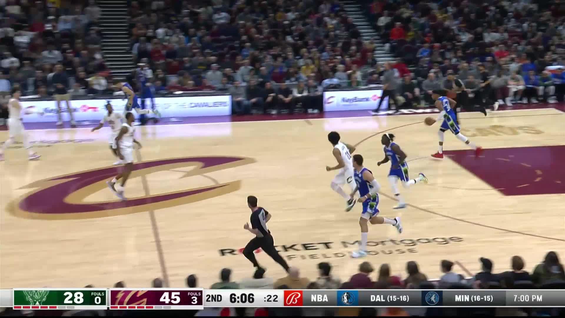 Giannis Finishes With Authority