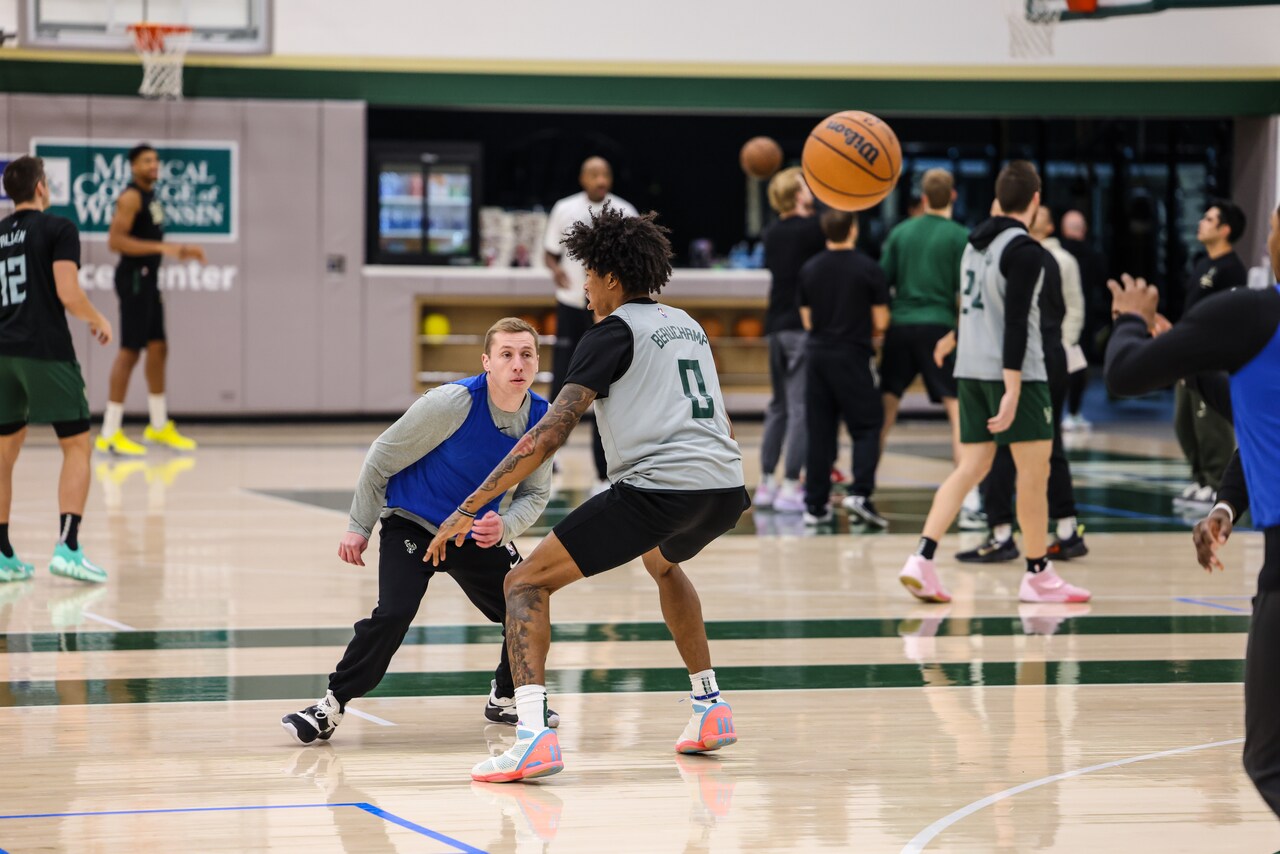 In Photos: Bucks Shootaround Ahead of Matchup Against the Warriors ...
