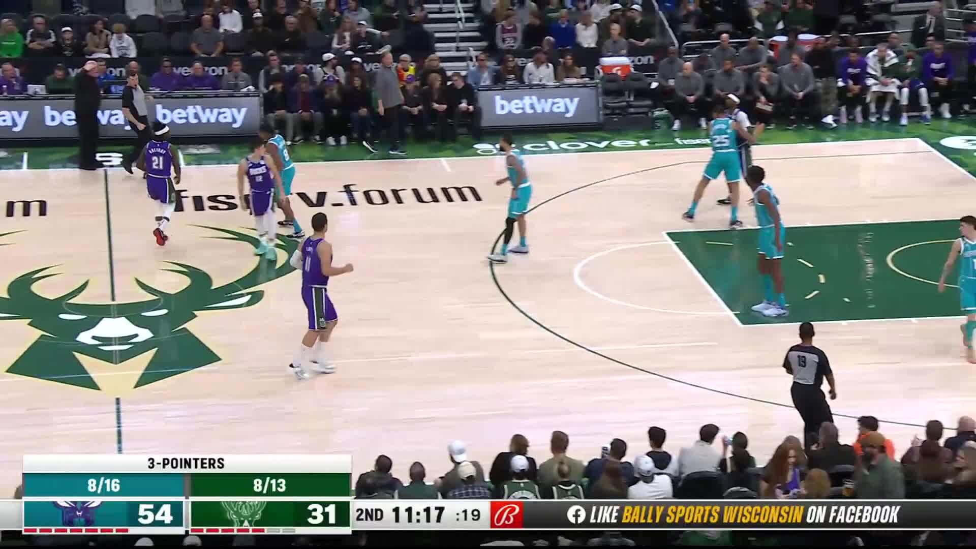 AJ Stays Hot At The Three Point Line | Milwaukee Bucks