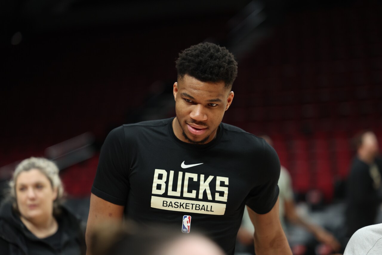 In Photos: Bucks Shootaround In Portland Photo Gallery | NBA.com