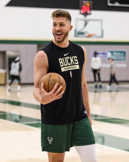 In Photos: Bucks Prep For Playoffs Photo Gallery | NBA.com