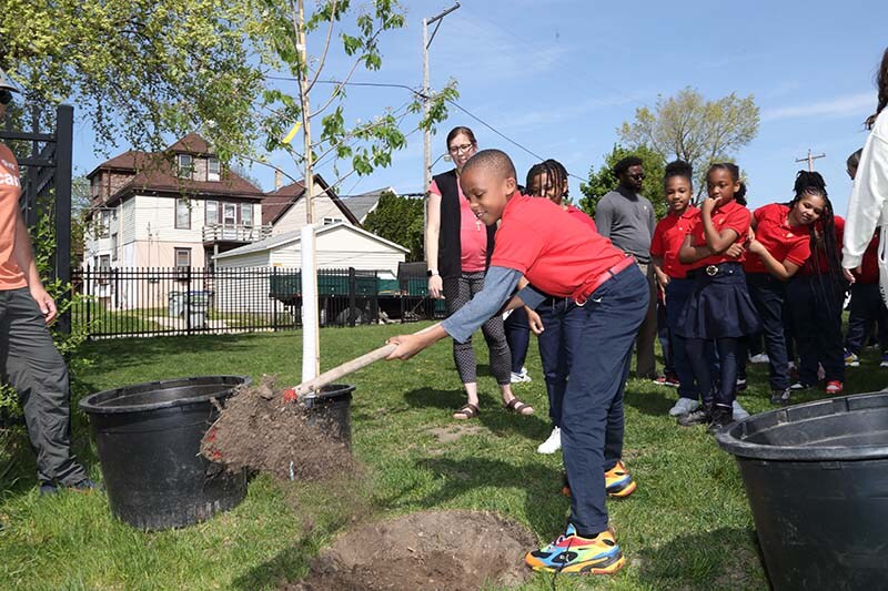 In Photos: ATC Trees For Threes - Milwaukee Prep | Milwaukee Bucks