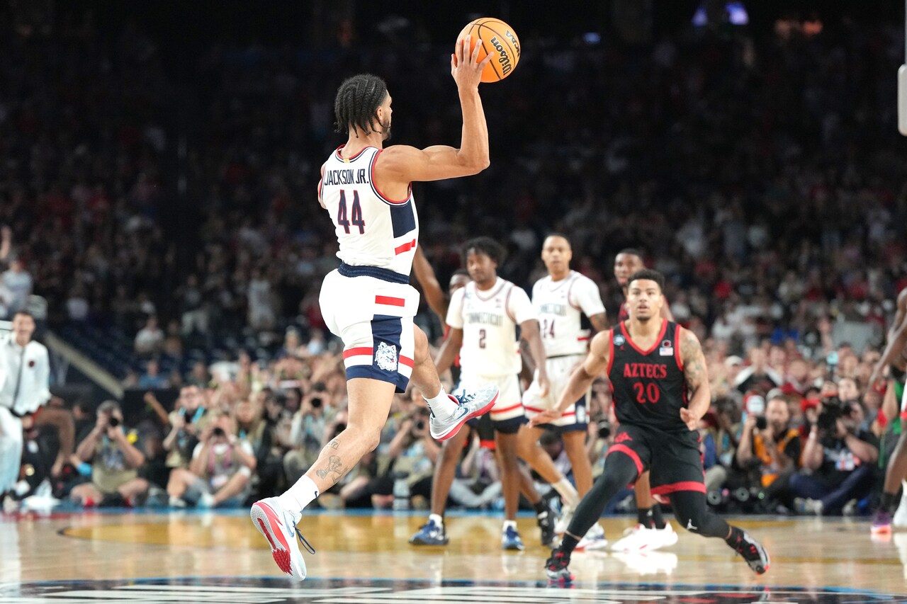 In Photos: Andre Jackson Jr. | Milwaukee Bucks