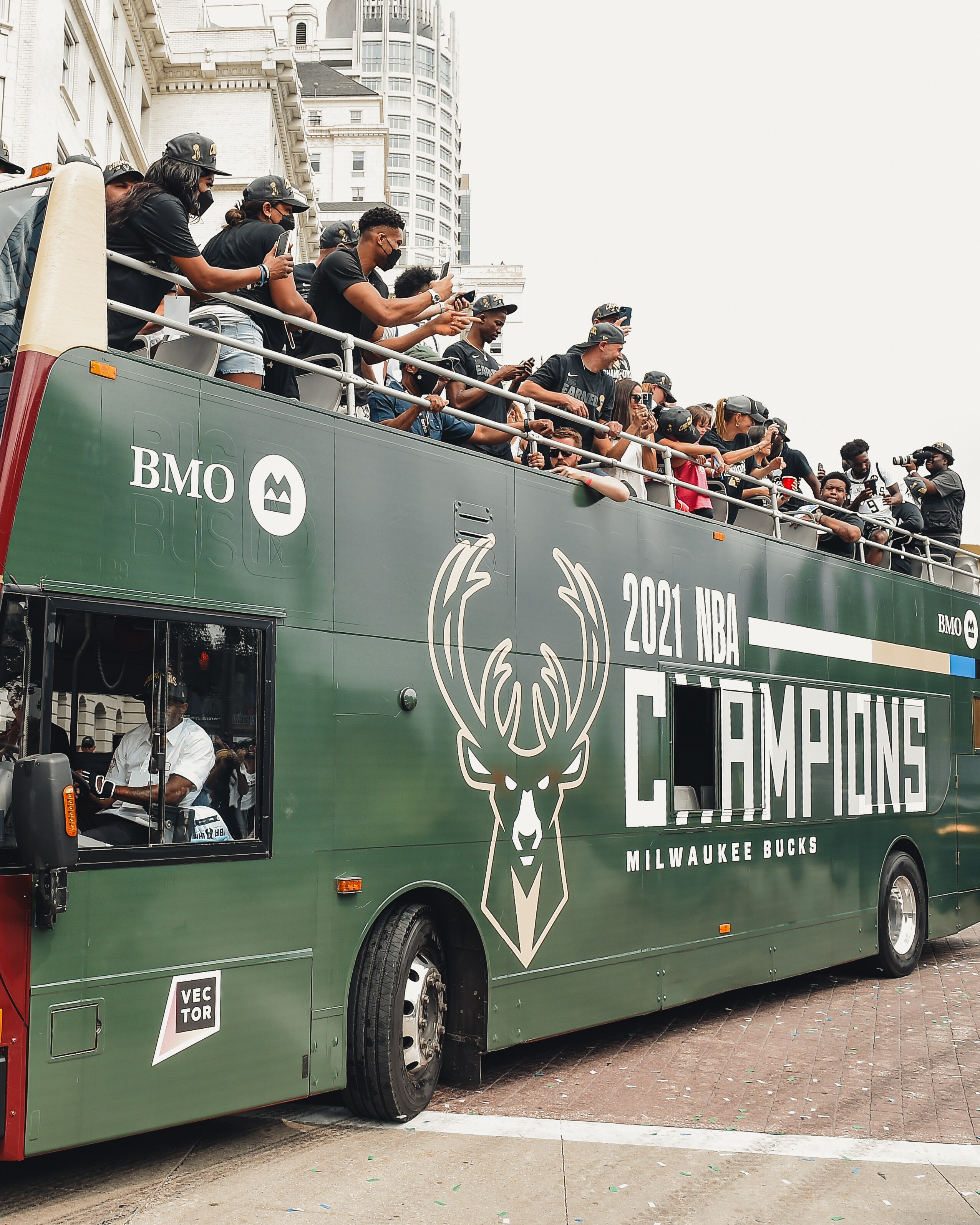 In Photos: The 2021 Championship Parade Photo Gallery | NBA.com