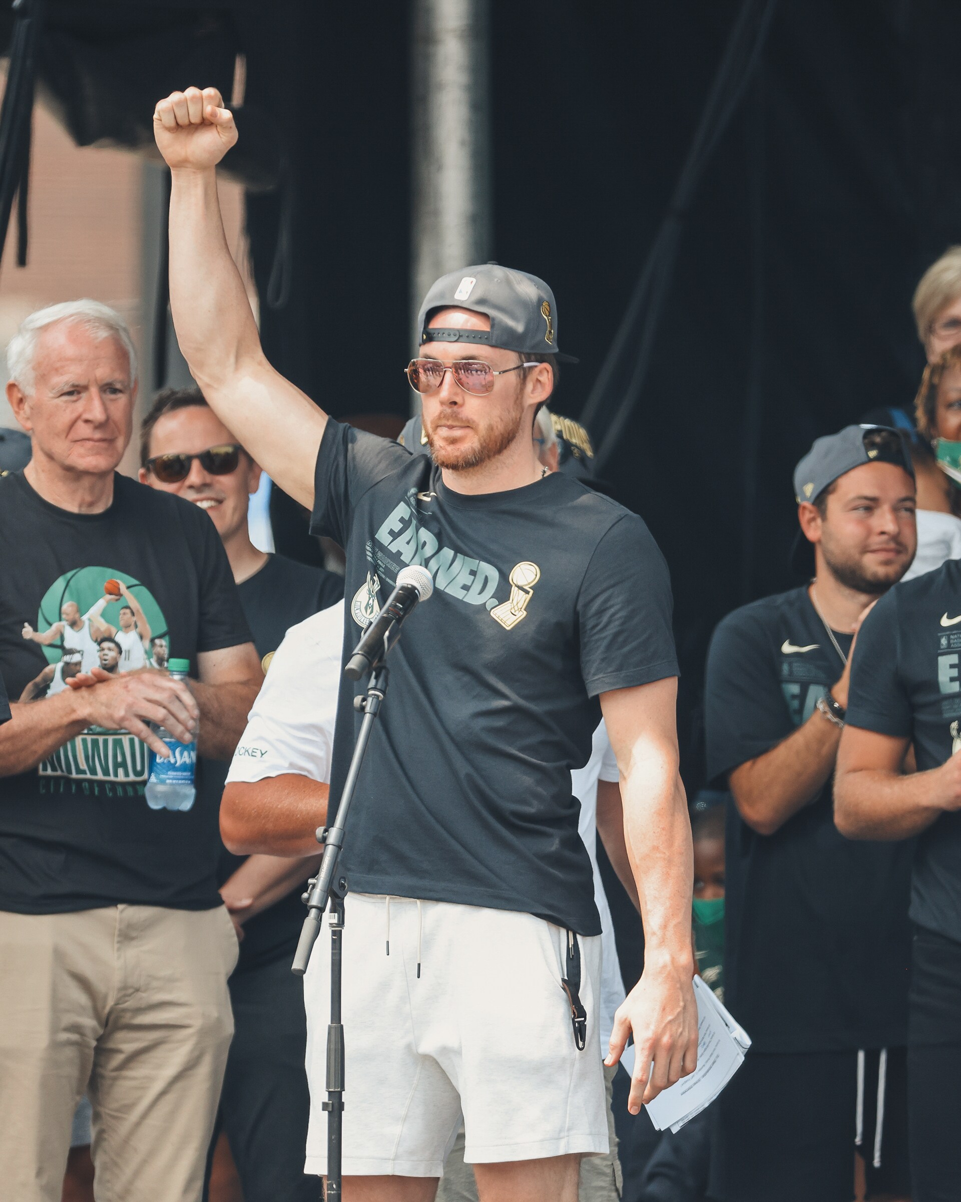 In Photos: The 2021 Championship Parade Photo Gallery | NBA.com