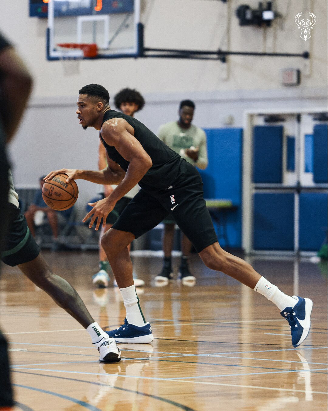 In Photos: Bucks practice in Los Angeles | Milwaukee Bucks