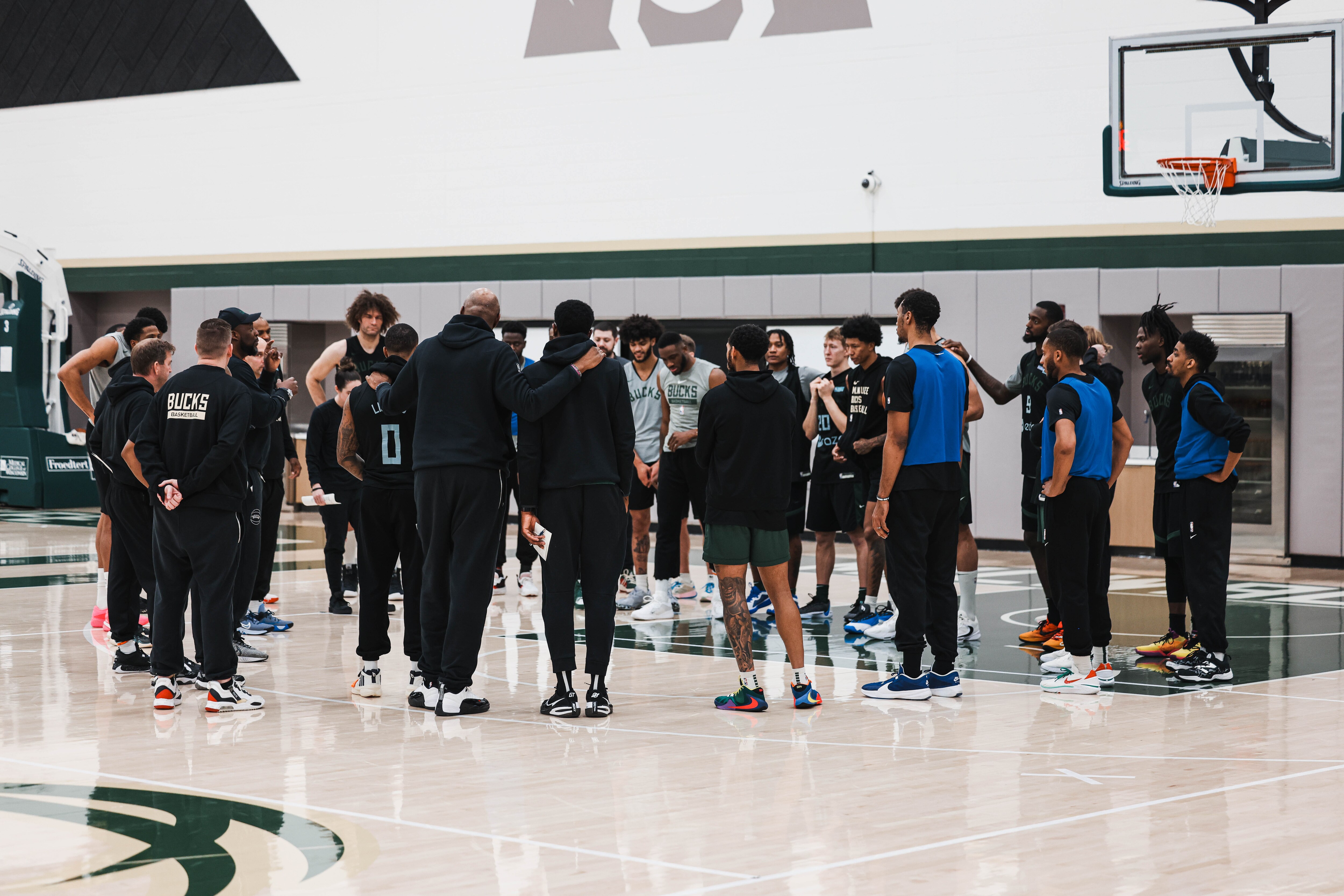 In Photos: Bucks practice in Milwaukee | 1.10.24 Photo Gallery | NBA.com