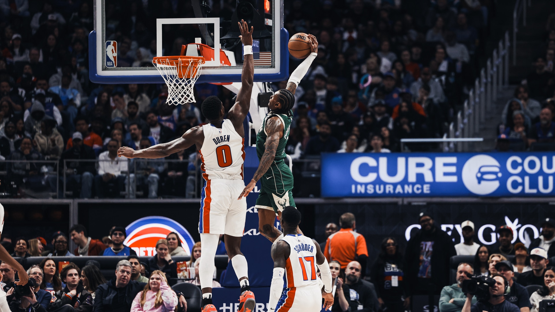 | Milwaukee Bucks