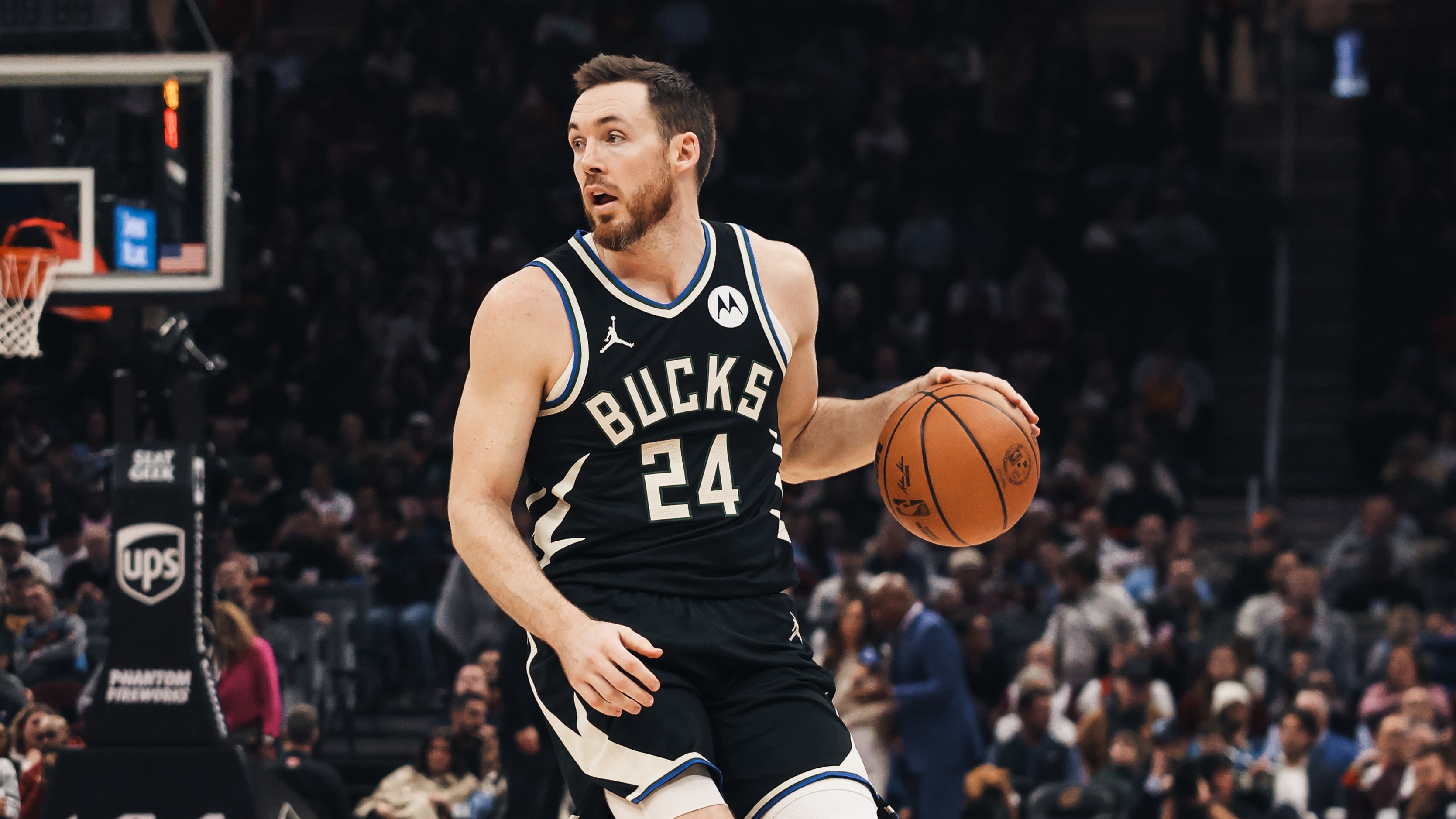 Milwaukee Bucks Trade Pat Connaughton to Charlotte | Milwaukee Bucks