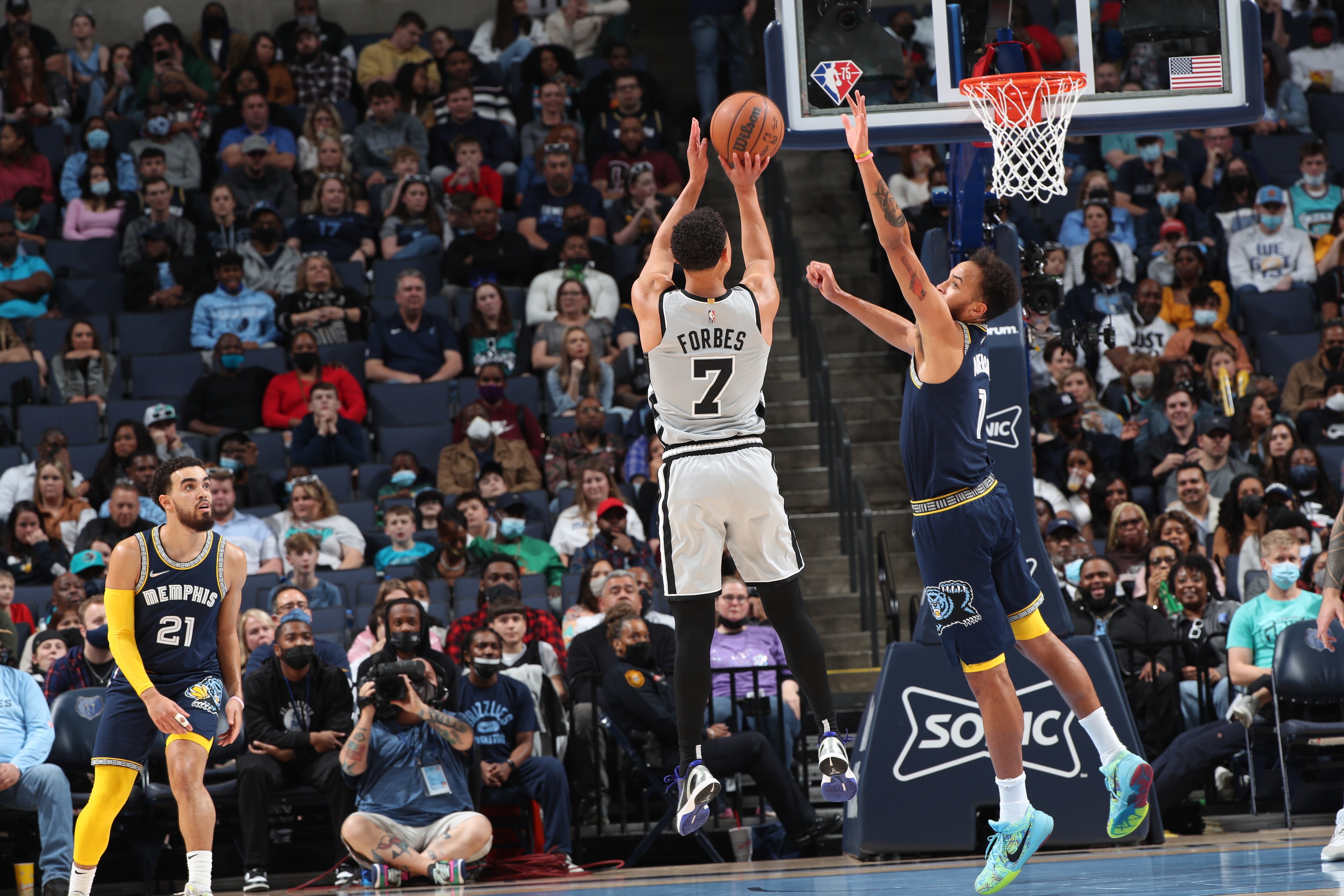 Bryn Forbes: Welcome To Minnesota Photo Gallery | NBA.com