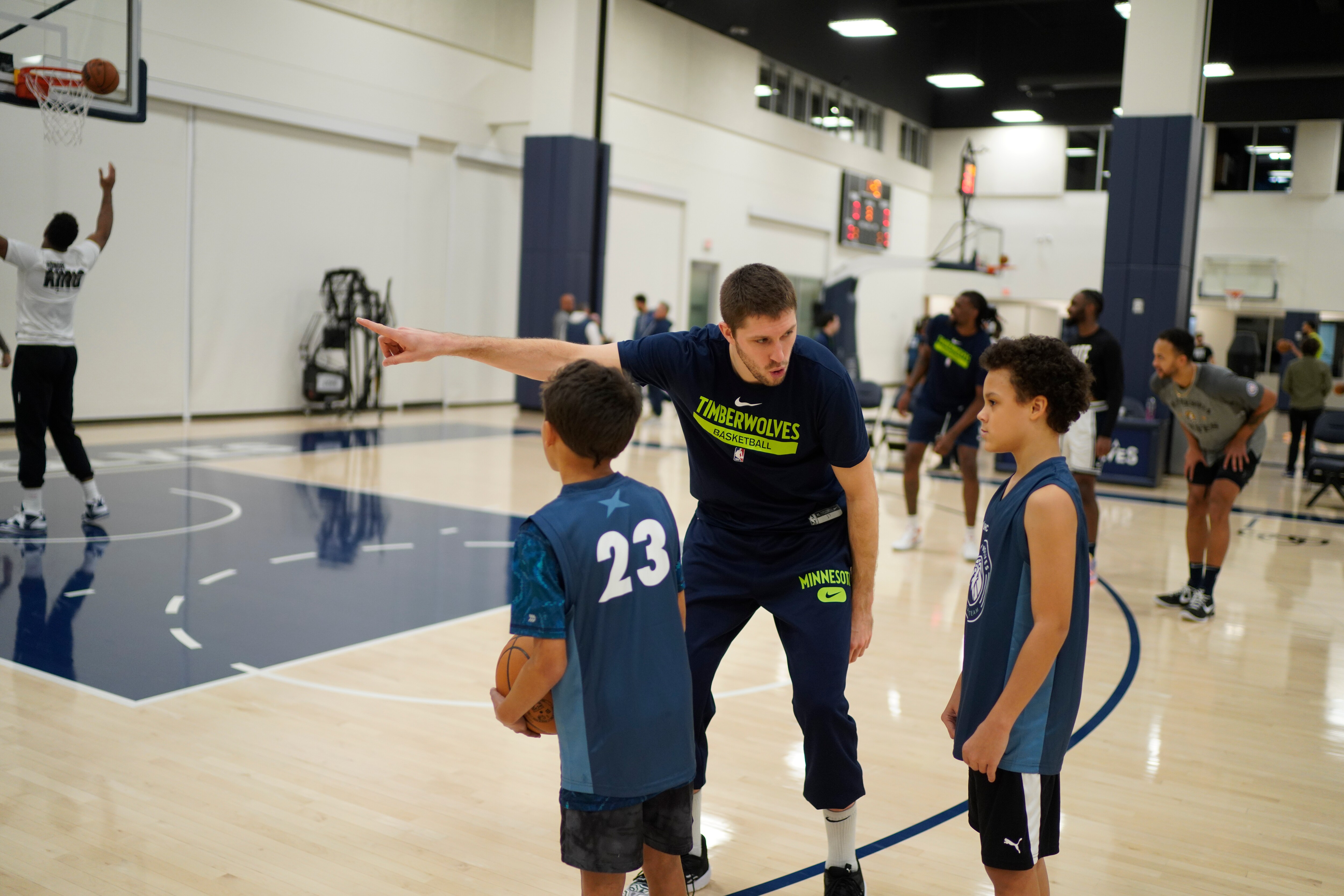 Wolves Pics: 2022-23 Jr. Wolves Dream Team Photo Gallery | NBA.com