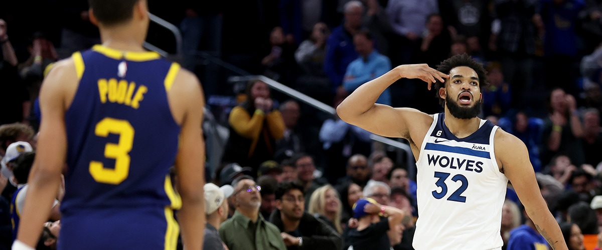 Towns makes 2 late 3-pointers, lifts TWolves over Warriors | Minnesota ...