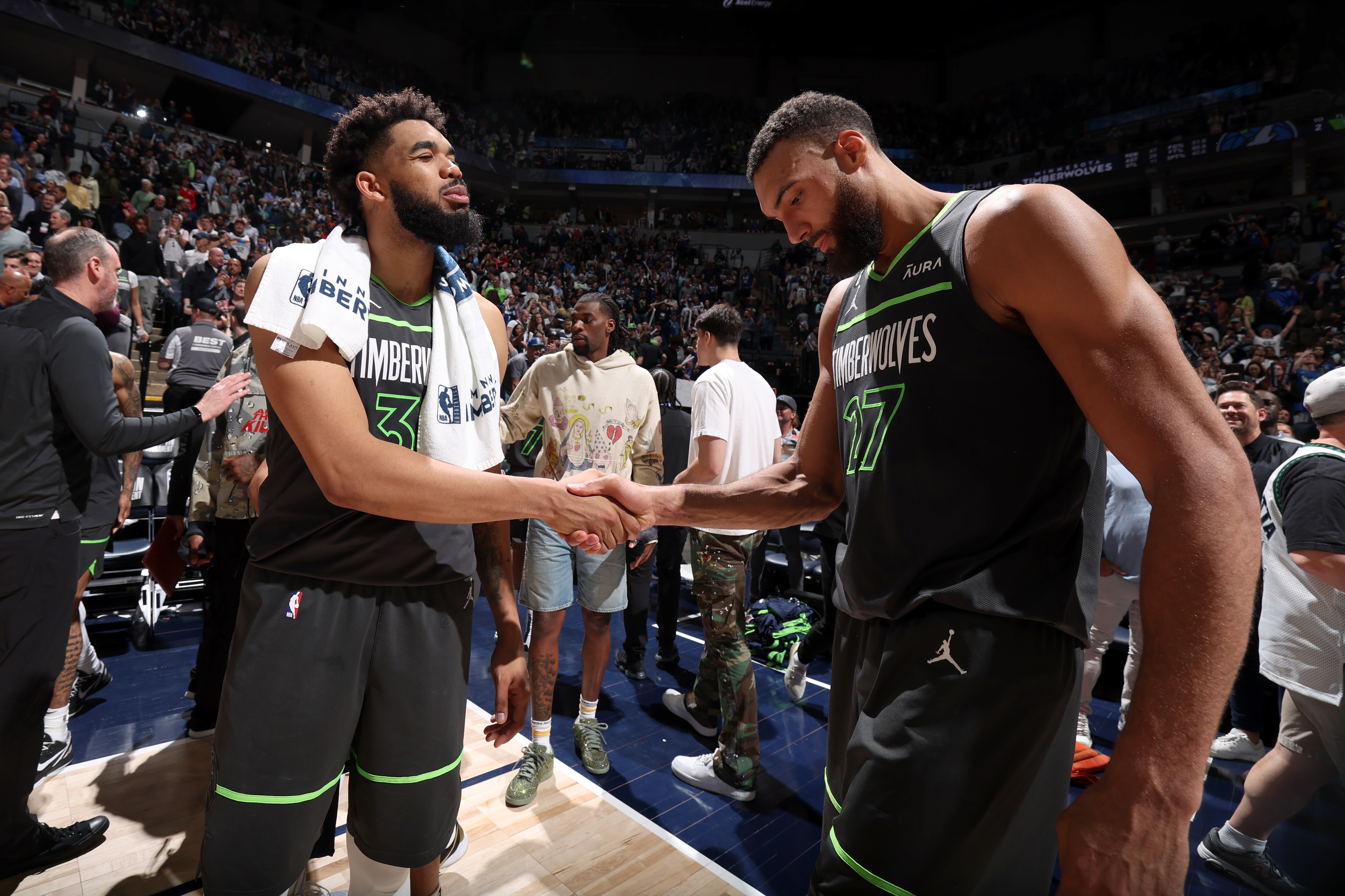 Wolves Pics: Wolves Victory Over Thunder | 04.14.23 Photo Gallery | NBA.com