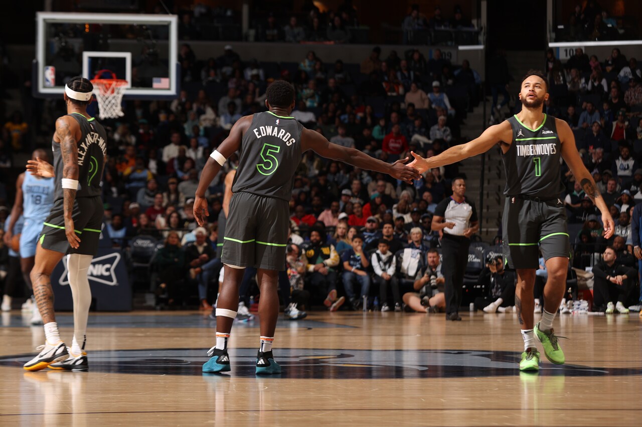 Wolves Pics: Wolves Beat Grizzlies | 11.26.23 Photo Gallery | NBA.com