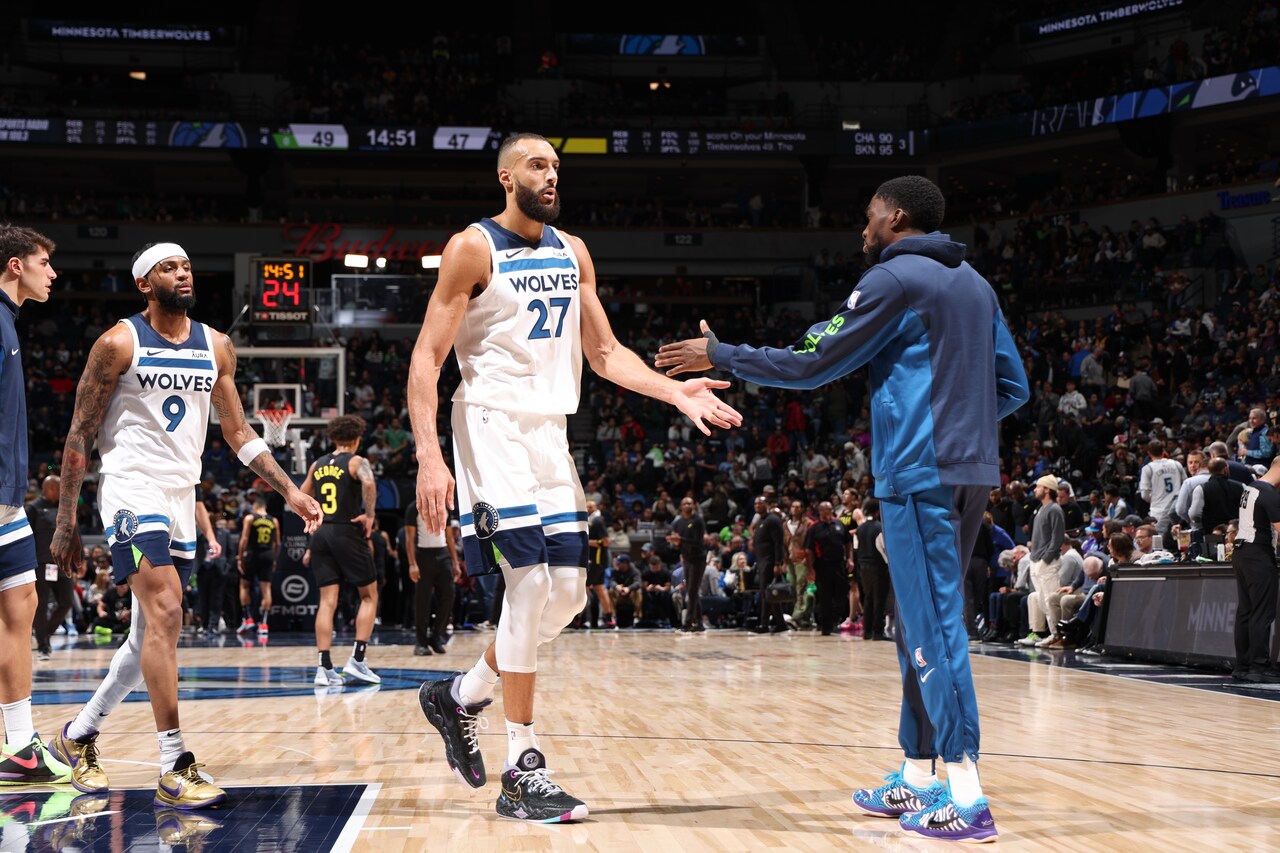 Wolves Pics: Wolves Defeat Jazz | 11.30.23 Photo Gallery | NBA.com