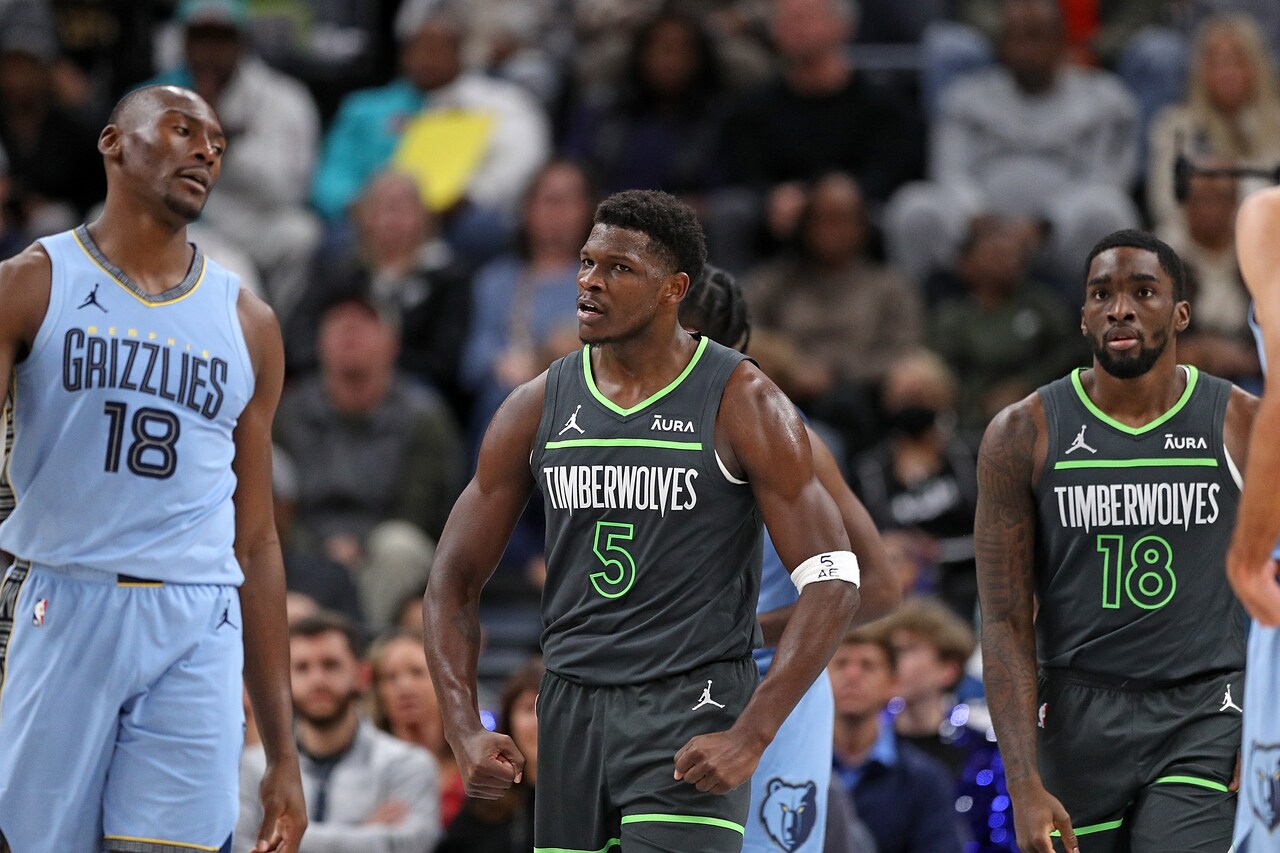 Wolves Pics: Wolves Beat Grizzlies | 11.26.23 Photo Gallery | NBA.com