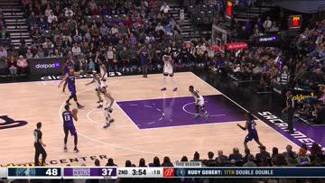 3-pointer by Anthony Edwards